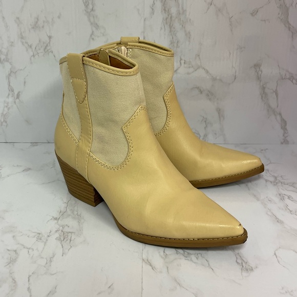 Universal Thread | Shoes | Universal Thread Kay Western Ankle Boot ...